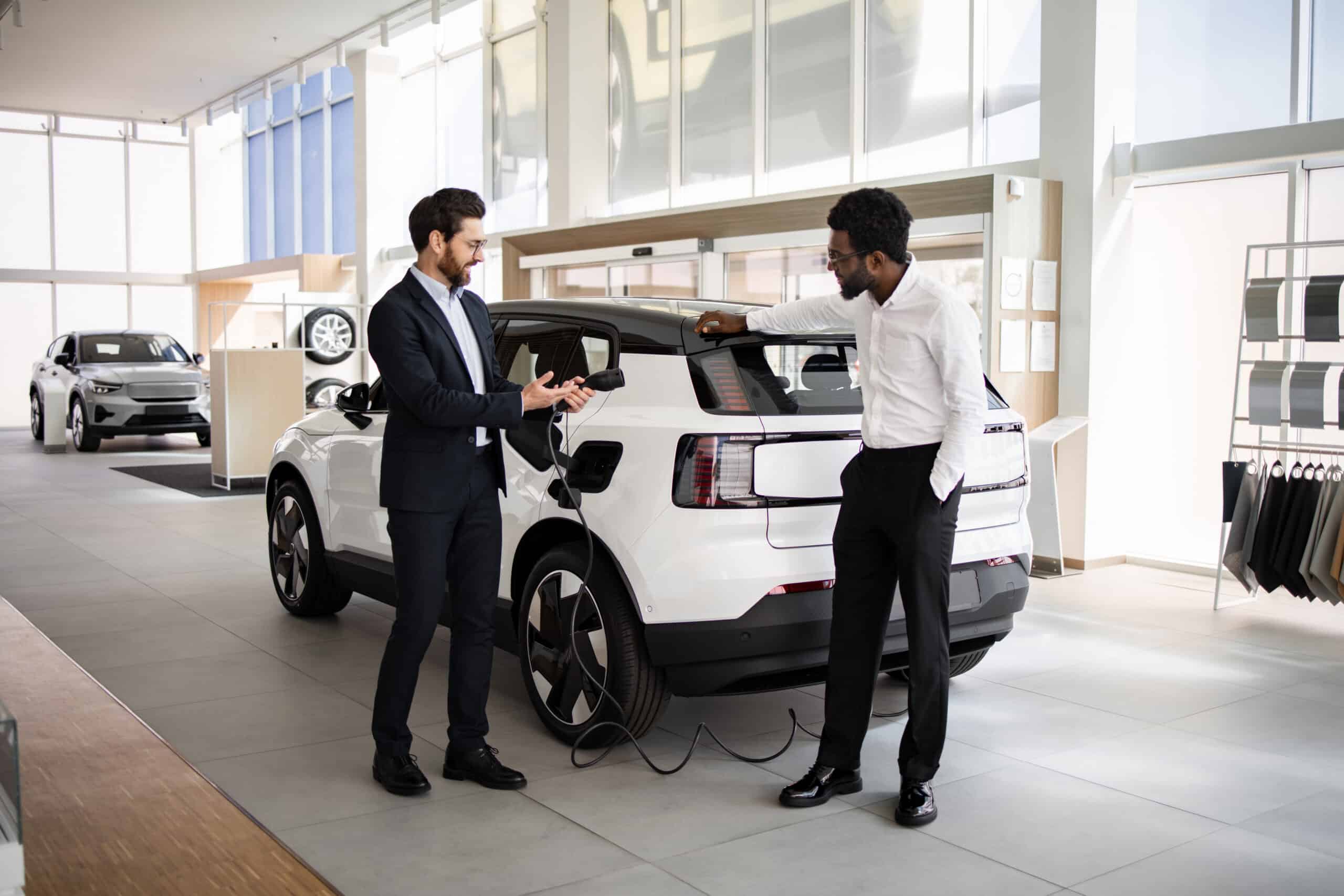 FCA Recalls 20K+ Jeep, Dodge Models For Faulty Instrument Panels ...